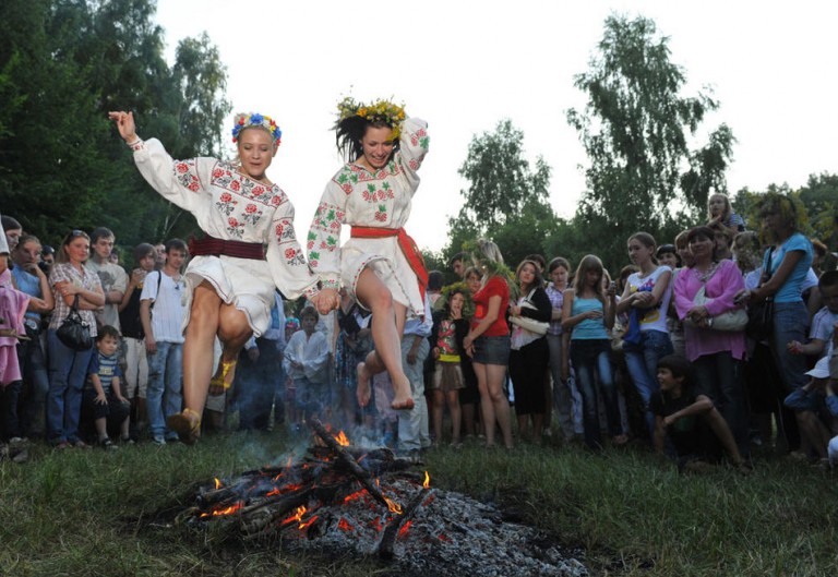 Slavic Patriota: Romania/Moldova and Slavija (Slavic World) | Białczyński